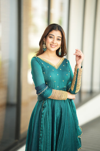 Deepoo Designers: Online Shopping for Anarkalis, Kurtis, Lehangas